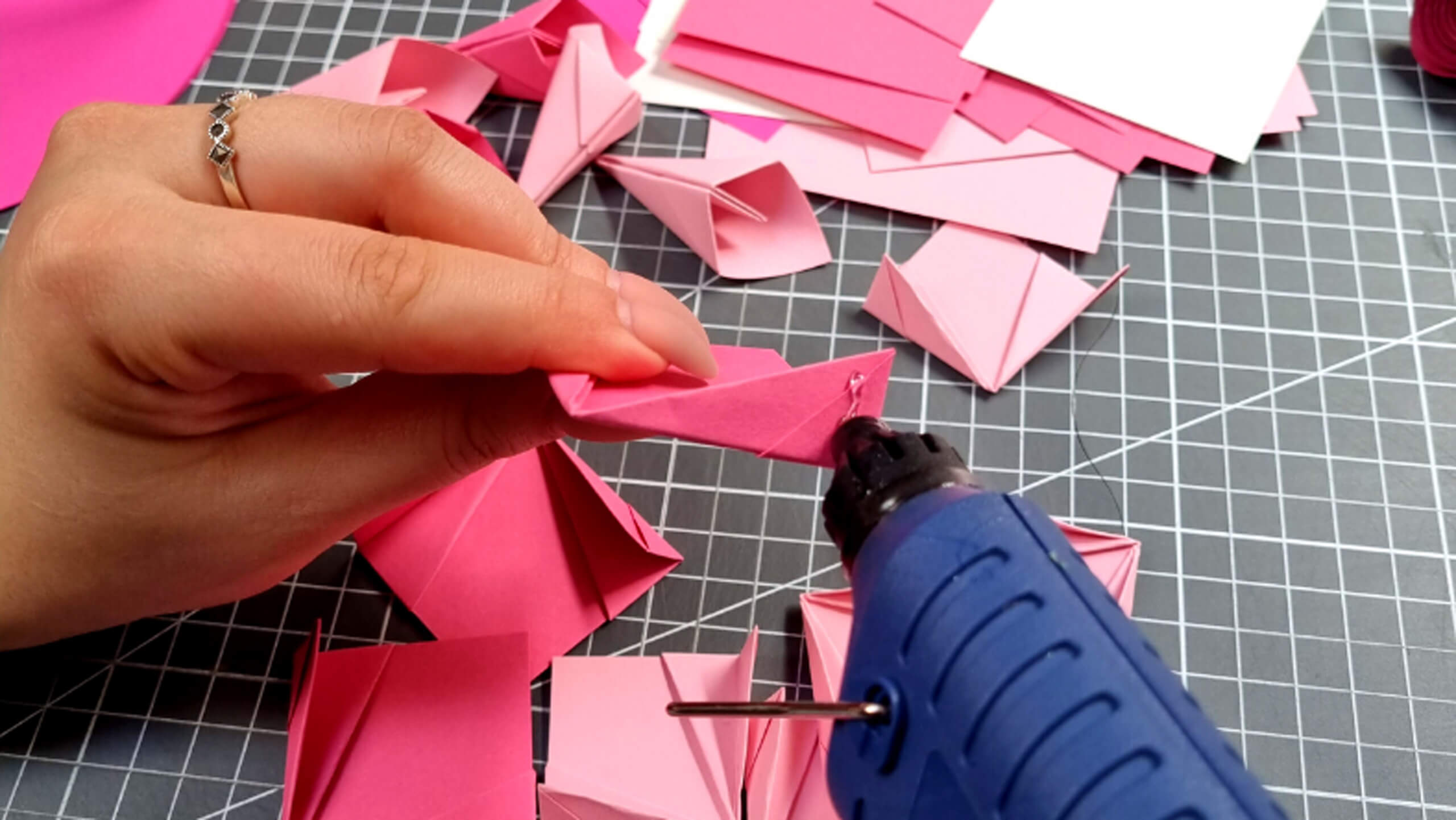 Despre – Fabrica de Hartie